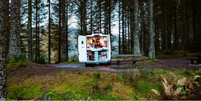 36 Ultimate Cross Country Road Trip Tips | Chasing Trail