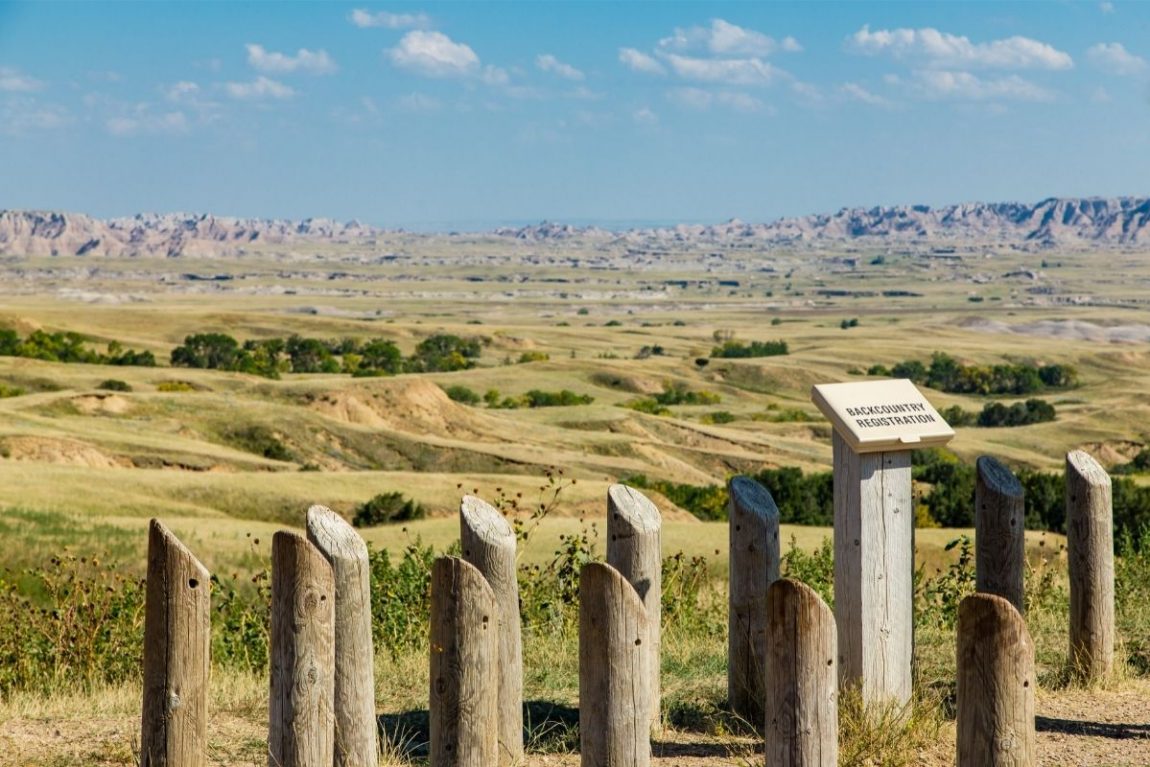 11 of the Best South Dakota Badlands Hikes